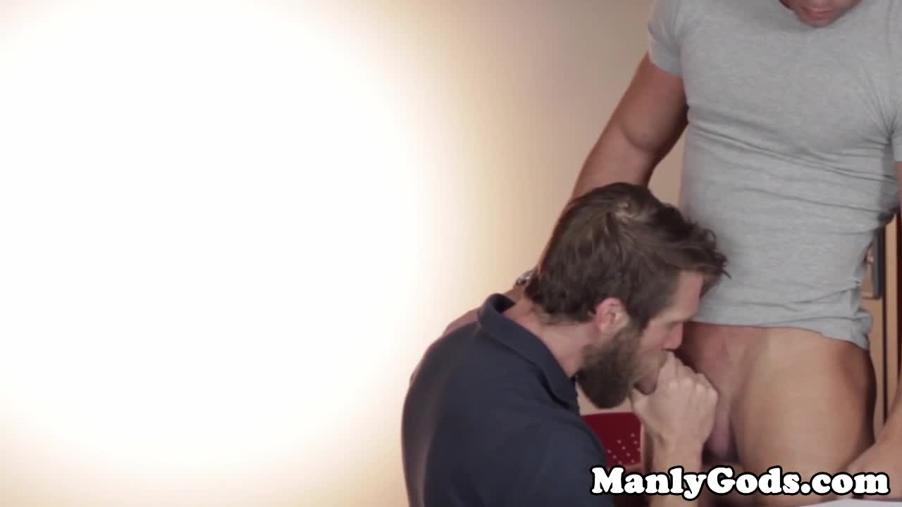 Muscular gay hunks fucking and masturbating - BoyFriendTV.com