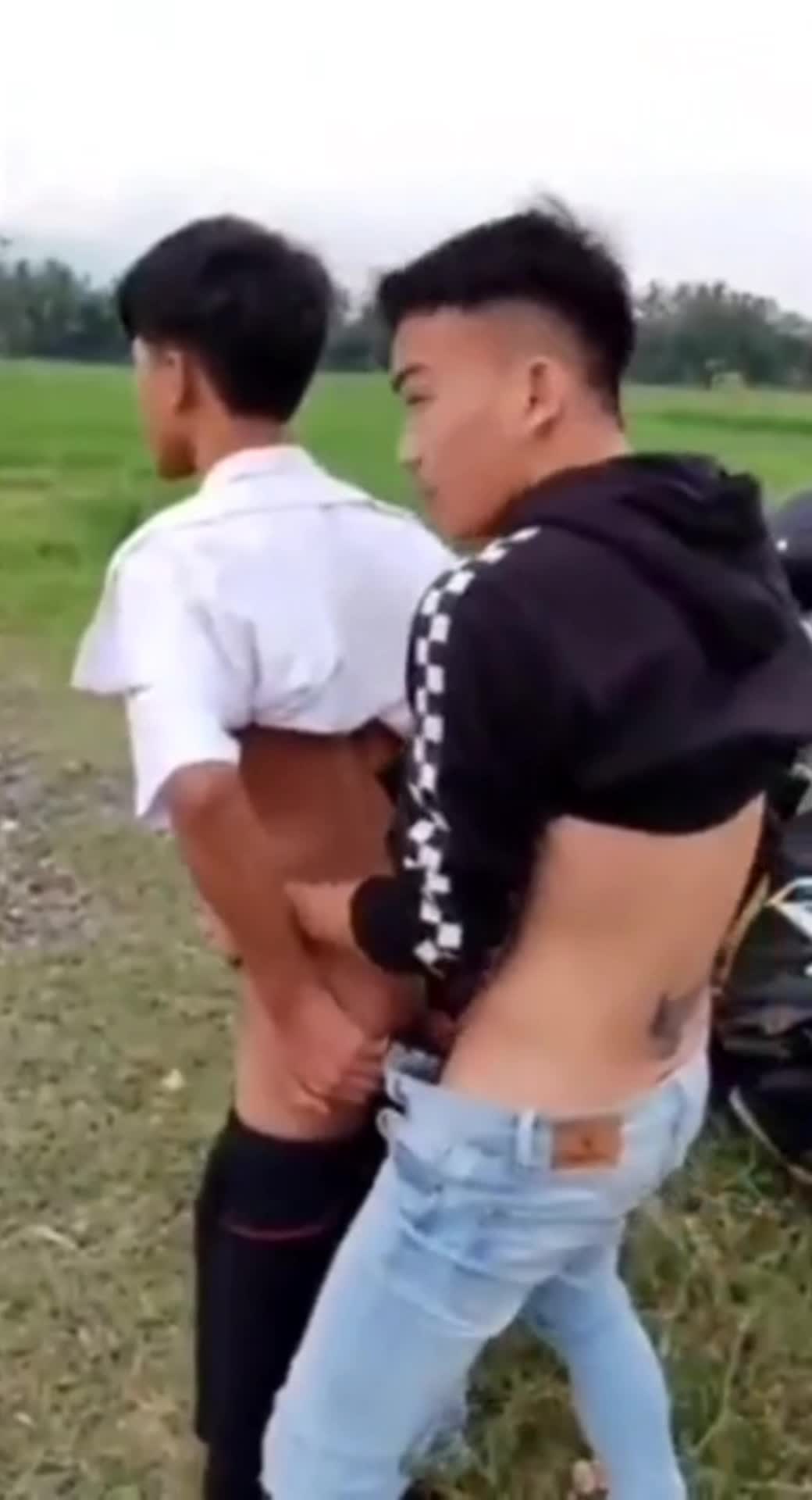 Gay Indonesia - BoyFriendTV.com