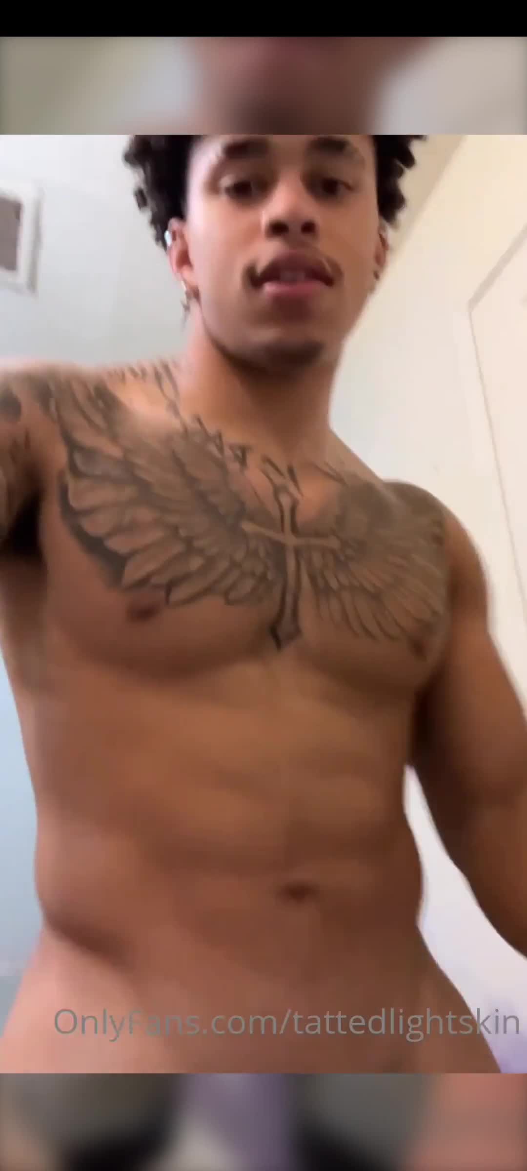 Latino jerk off - BoyFriendTV.com