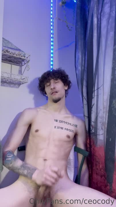 Tiktoker Jerking Off In Bathroom